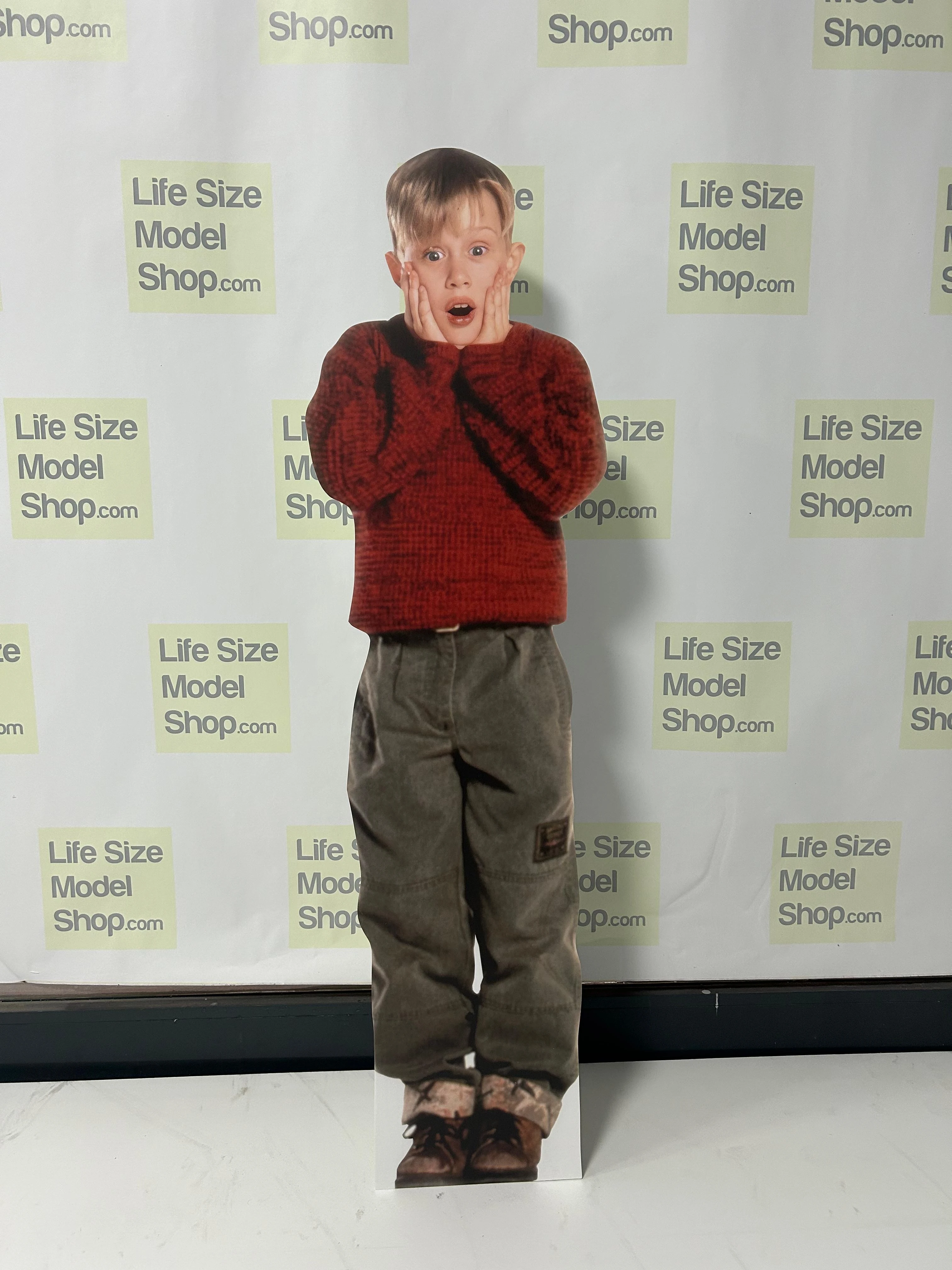 🎄 Kevin McCallister Cardboard Cutout – Home Alone Christmas Decor ...