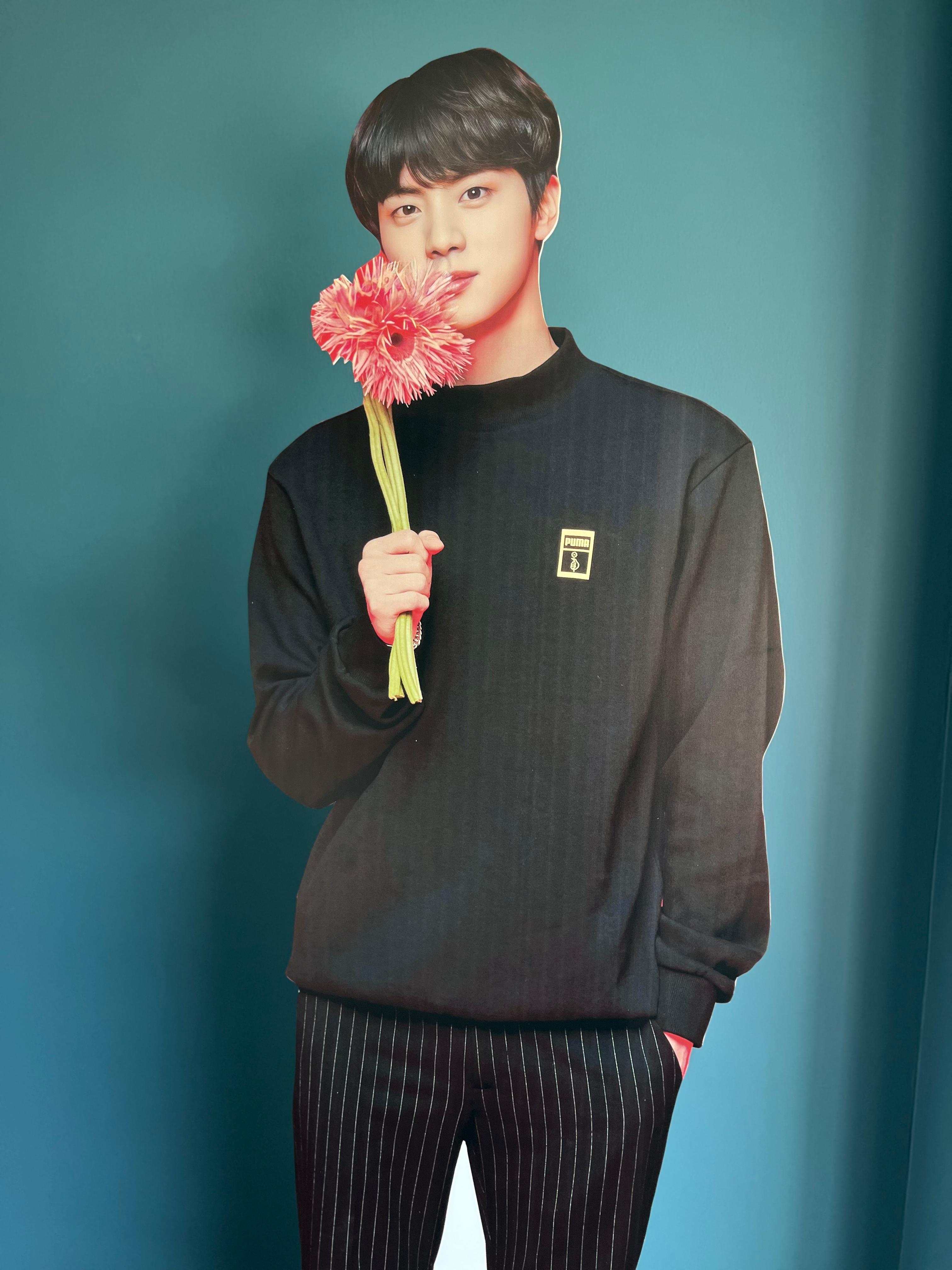 🎤 BTS Jin (Kim Seok-jin) Tam Boy Maket Figürü – Gerçek Ölçekli Standee