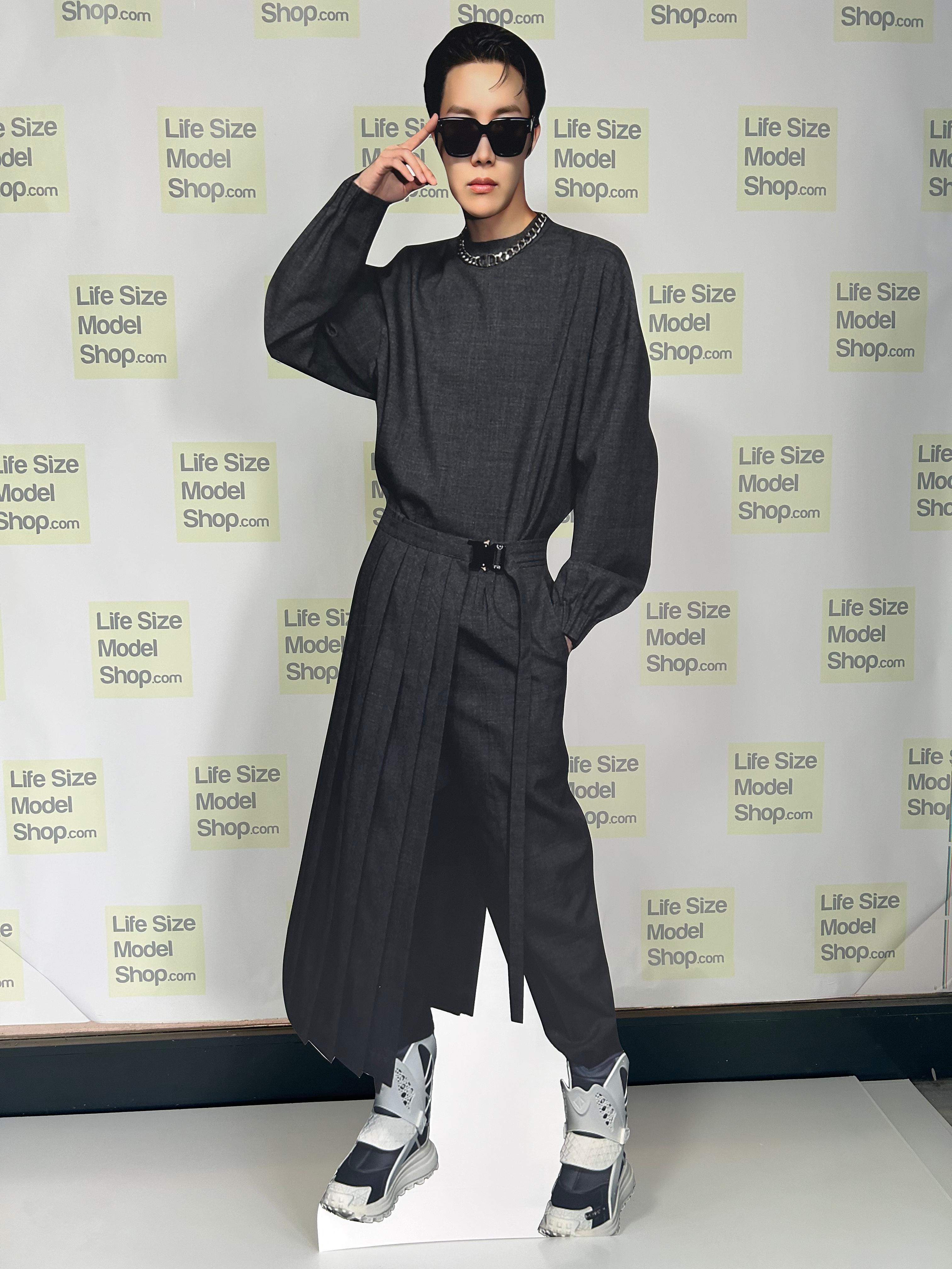 🎤Jung Ho-seok (J-Hope) Cardboard Cutout Model – BTS Rapper Life-Size ...