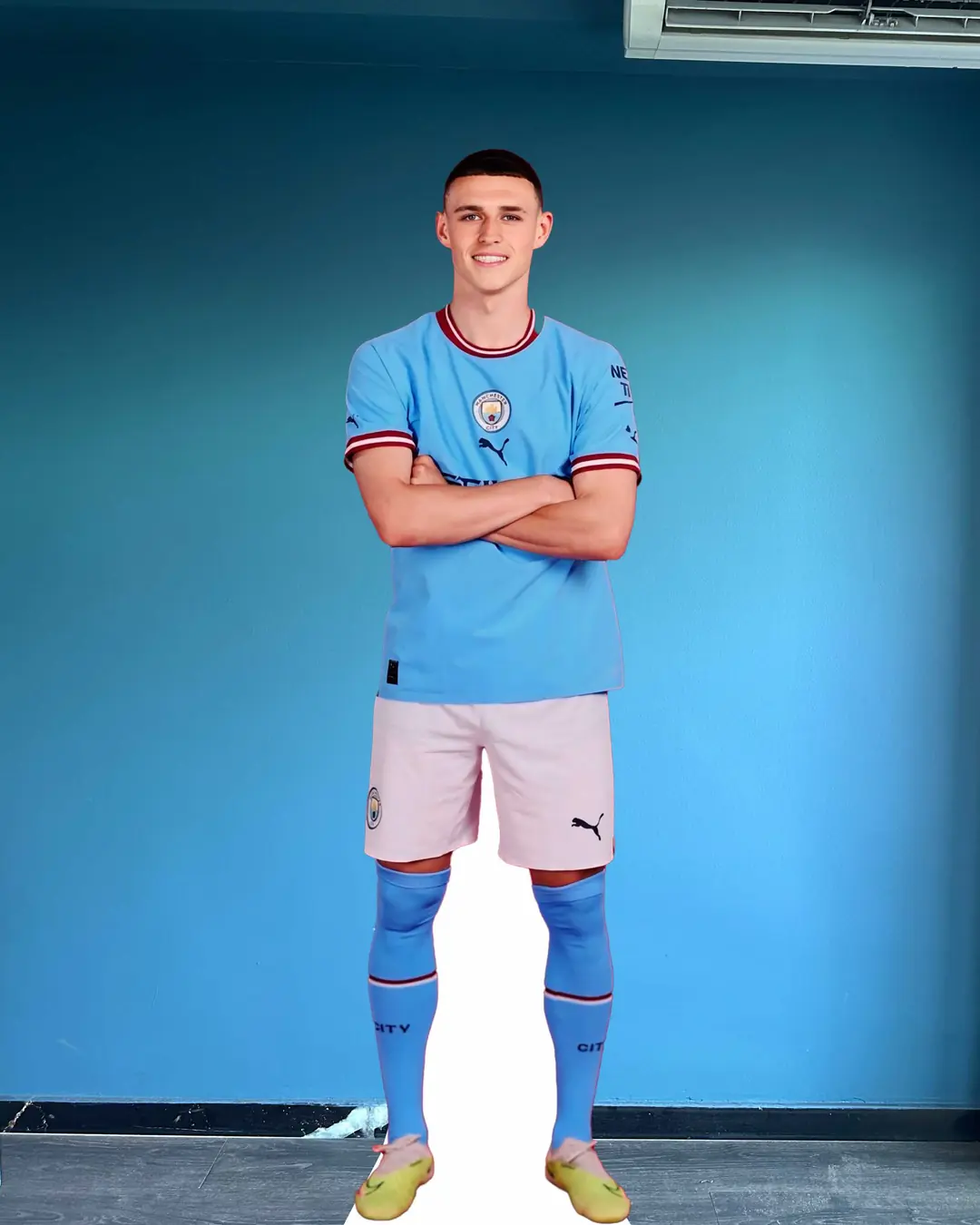 🔵 Phil Foden Tam Boy Maket Figür – İngiliz Futbolunun Parlayan Yıldızı ...