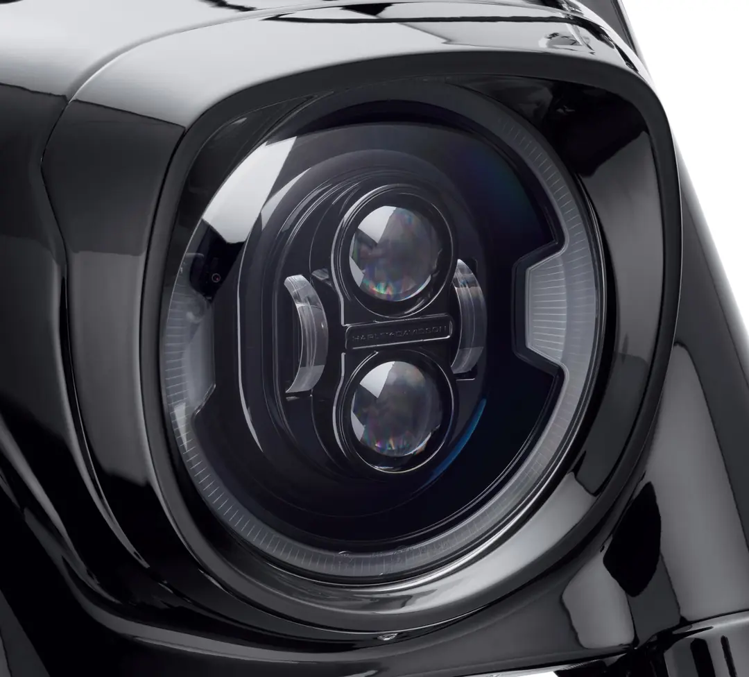 7 in. Daymaker Projector LED Headlamp | Harley-Davidson Shop
