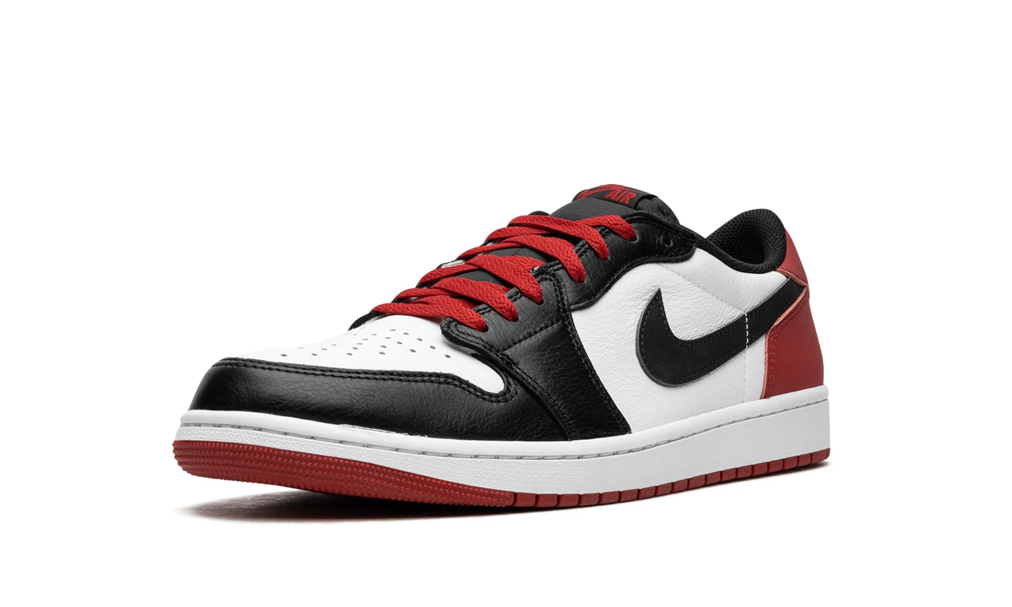 Air Jordan 1 Low OG "New Black Toe 2023"