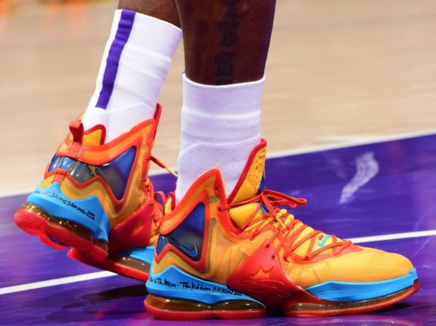 Nike LeBron 19 “Uniform Hook”