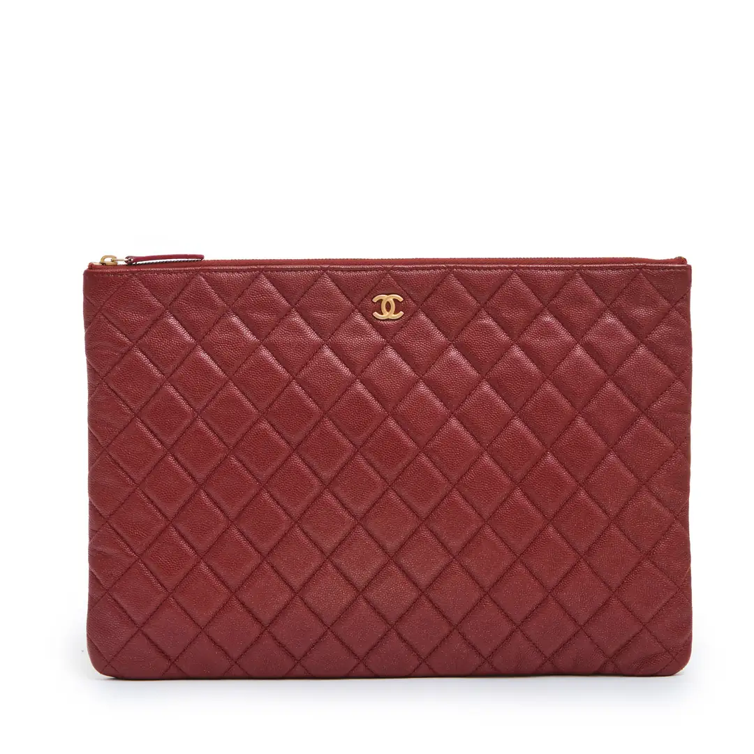 Chanel - Rouge Kapitone Classic O-Case Fermuarlı Pouch - Authentic Seconds