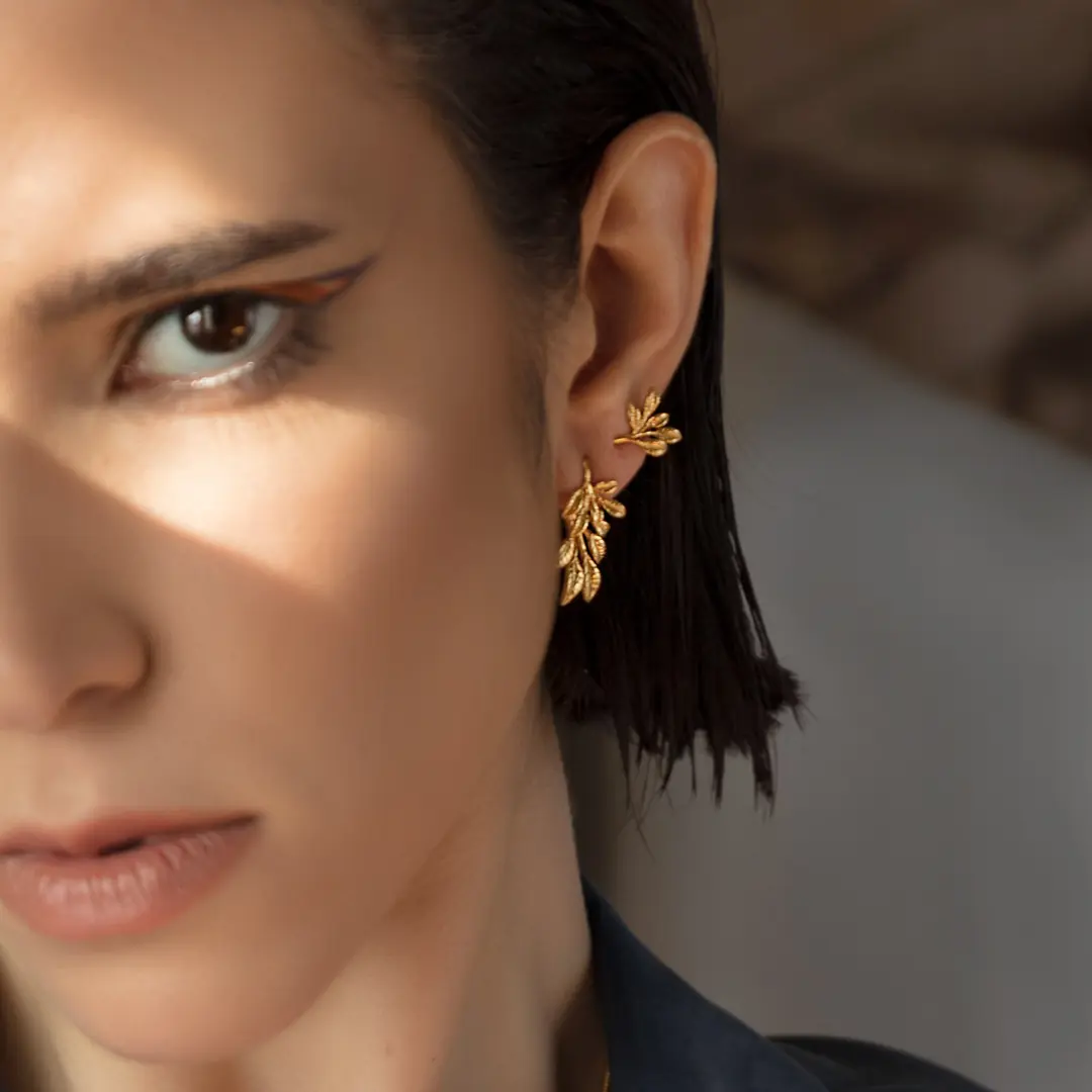 Kübey Hatun Leaf Earrings