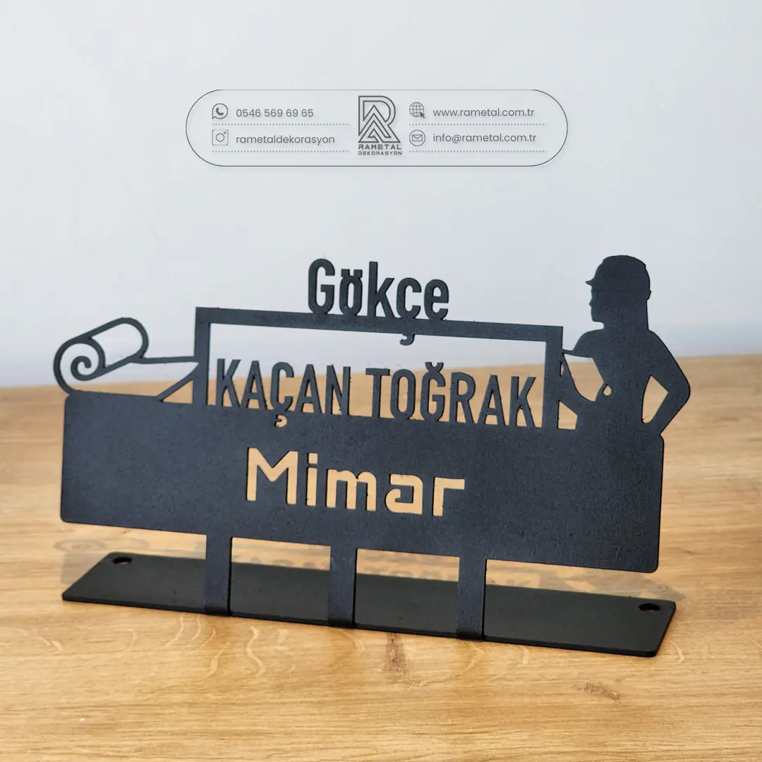 Kişiye Özel Metal Masaüstü İsimlikler