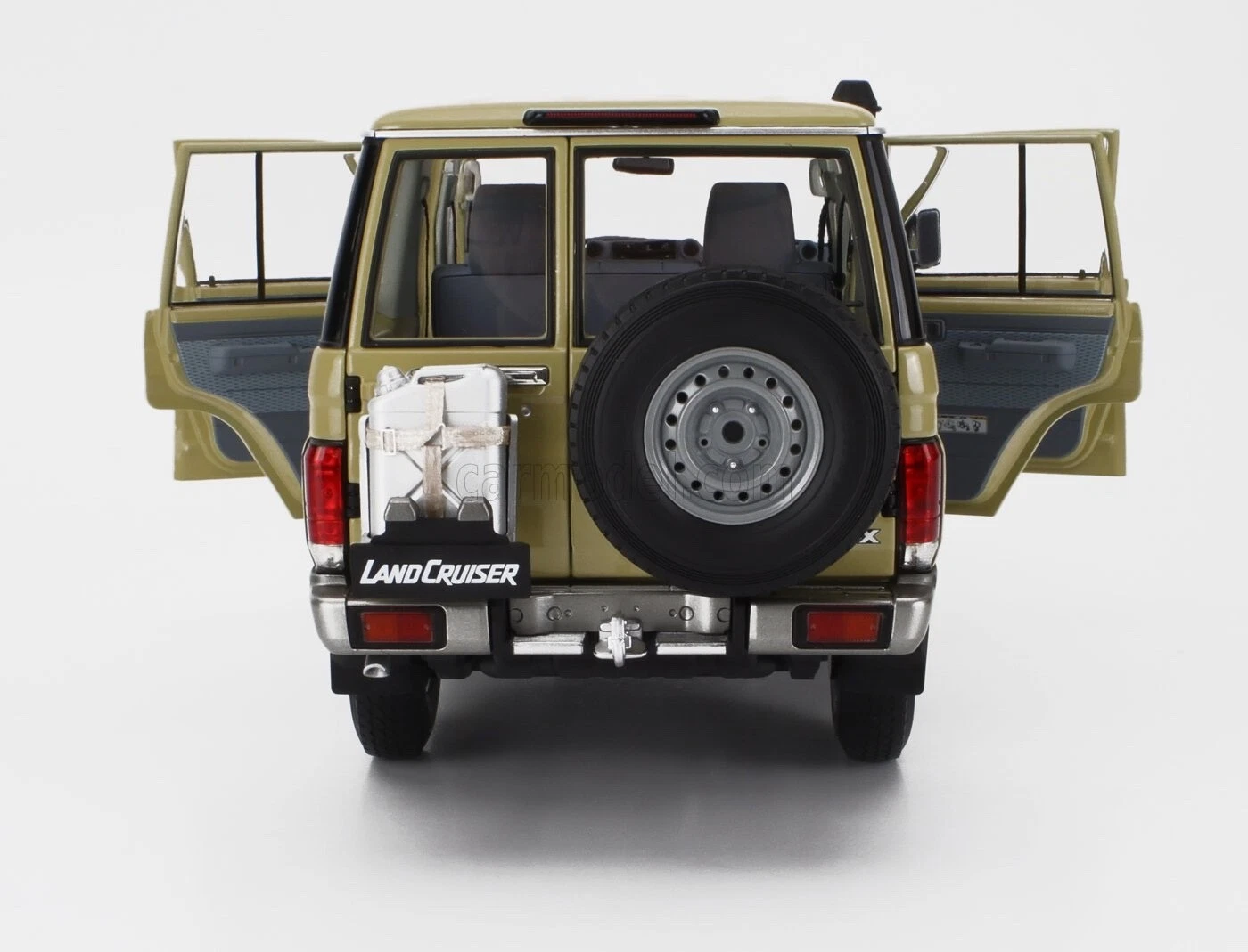 Almost Real | ALM870102 | 1/18 Ölçek | Toyota Land Cruiser 76 2017