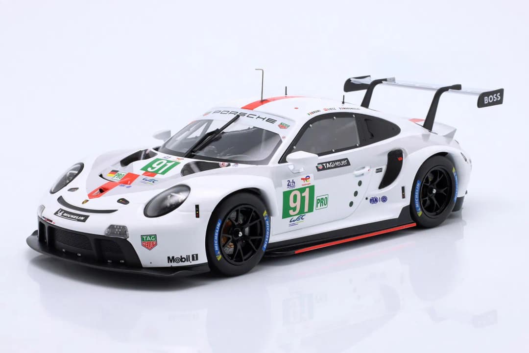 Ixo | IXLEGT18-23027 | 1/18 Ölçek 2022 Porsche 911 RSR #91 Bruni ...