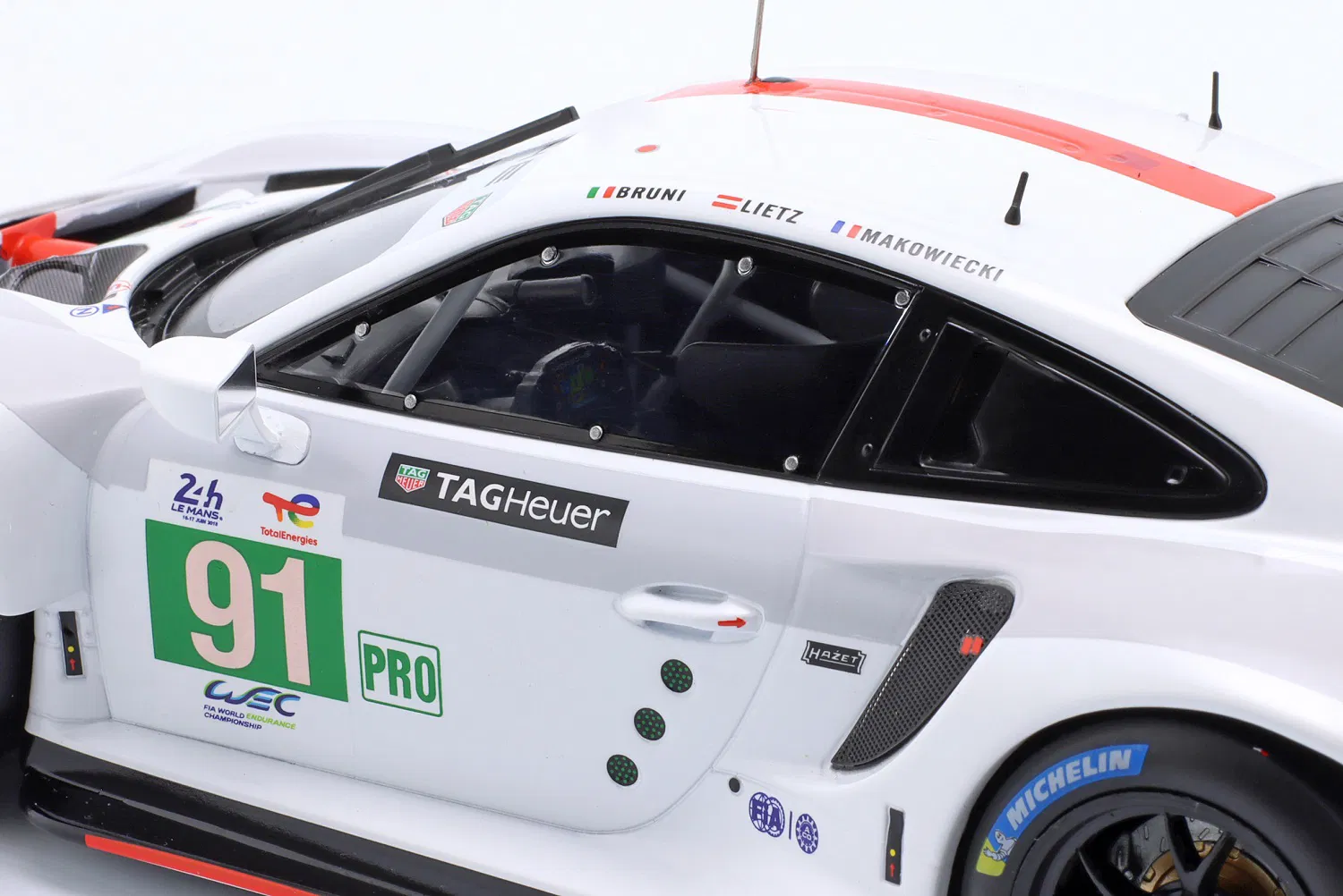 Ixo | IXLEGT18-23027 | 1/18 Ölçek 2022 Porsche 911 RSR #91 Bruni ...