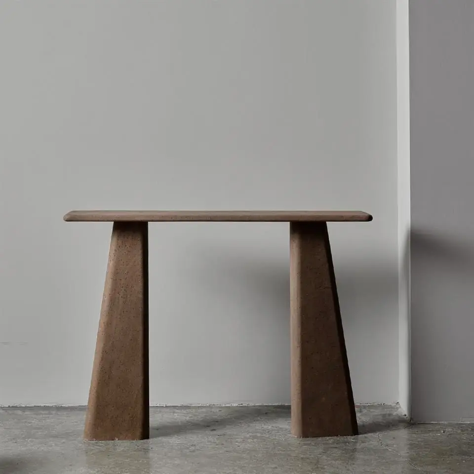 Kahverengi Andezit Taşı DresuarKein House