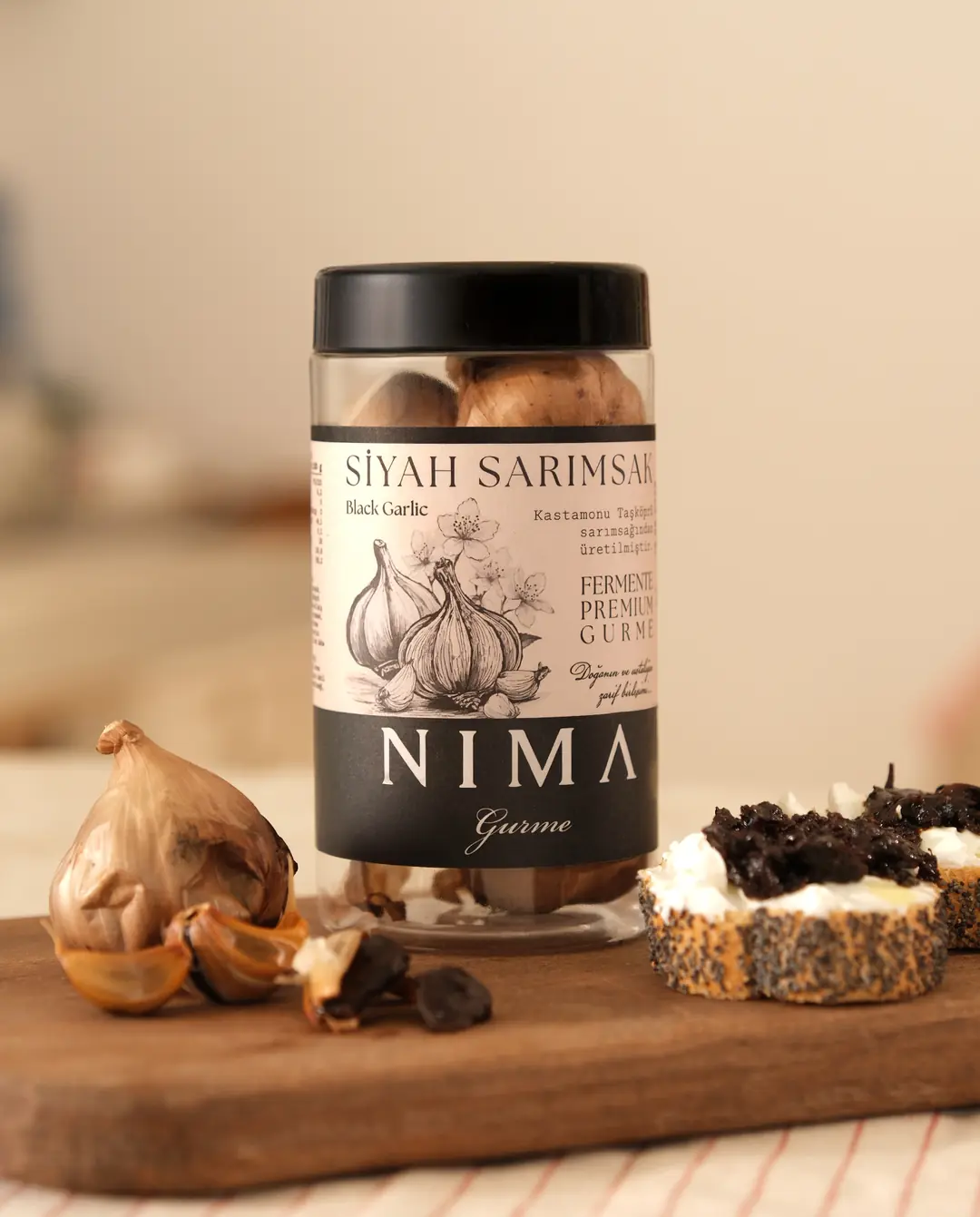 Nima Gurme Kastamonu Taşköprü Siyah Sarımsağı – Doğal ve Fermente Lezzet