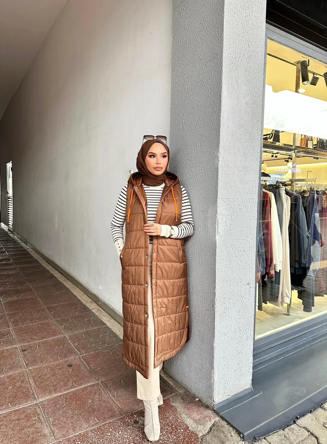 Minel Kadın Kapişonlu Kapitone Yelek