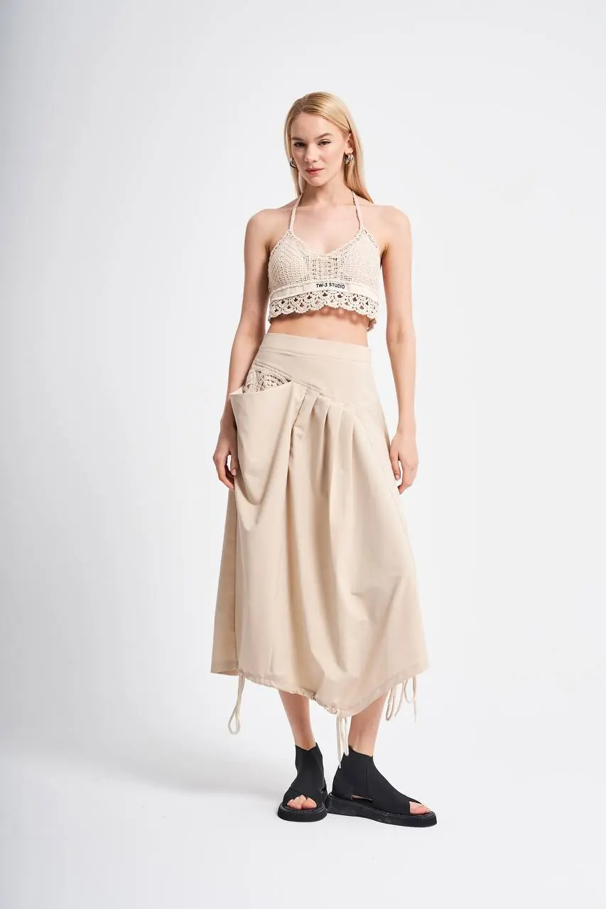 Suna Nakış Detaylı Etek