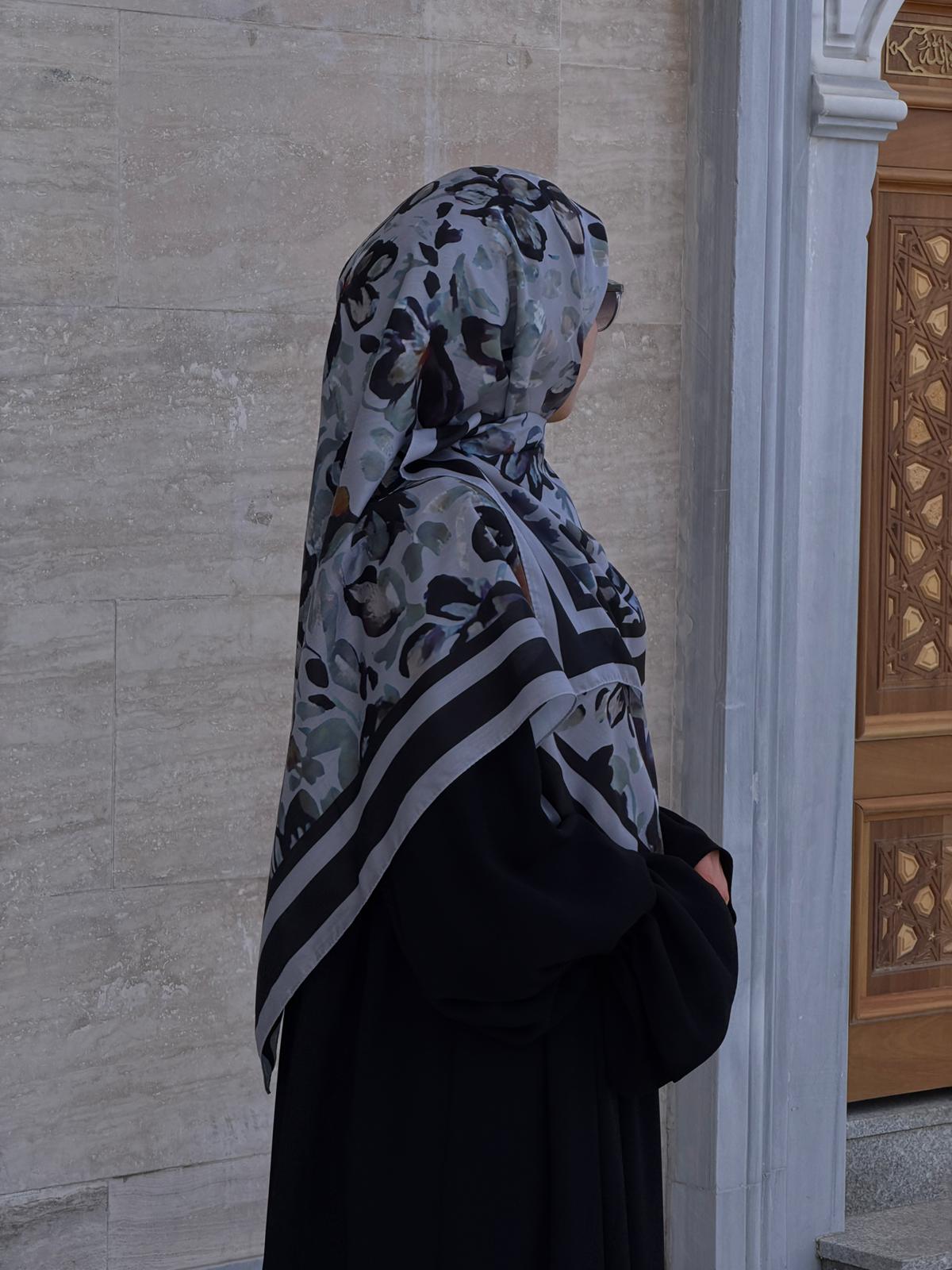 Pamuklu Soft Nazenin Desen Eşarp-Siyah| Qalor Scarf