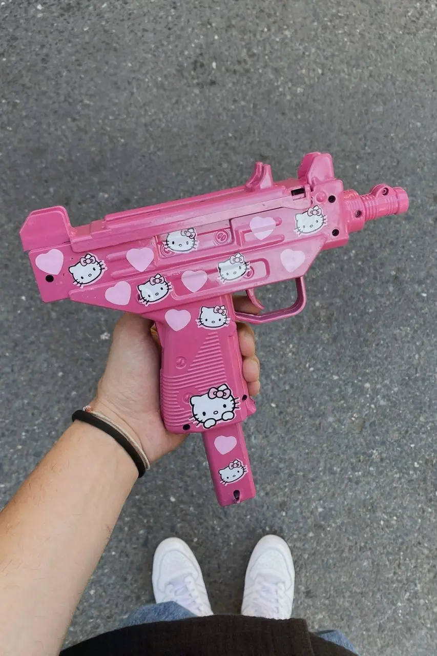 Hello Kitty Pembe Uzi Oyuncak Tabanca
