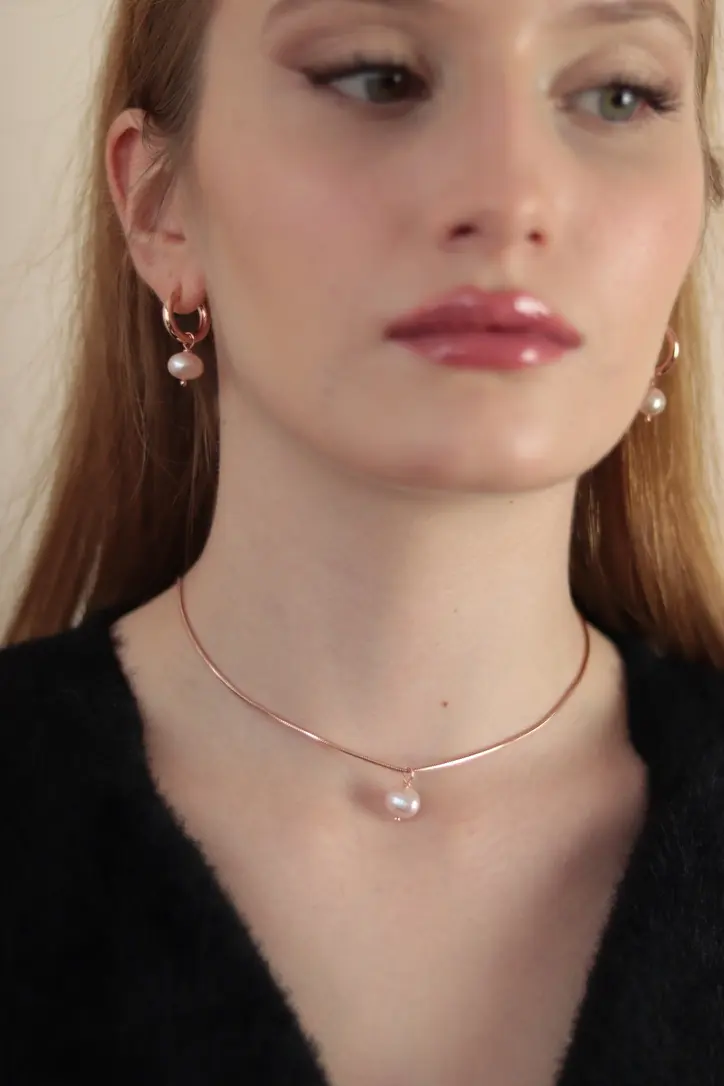 PUDRA ANGELİNA ROSE GÜMÜŞ ZİNCİR KOLYE- Pearl and Rose Jewelry