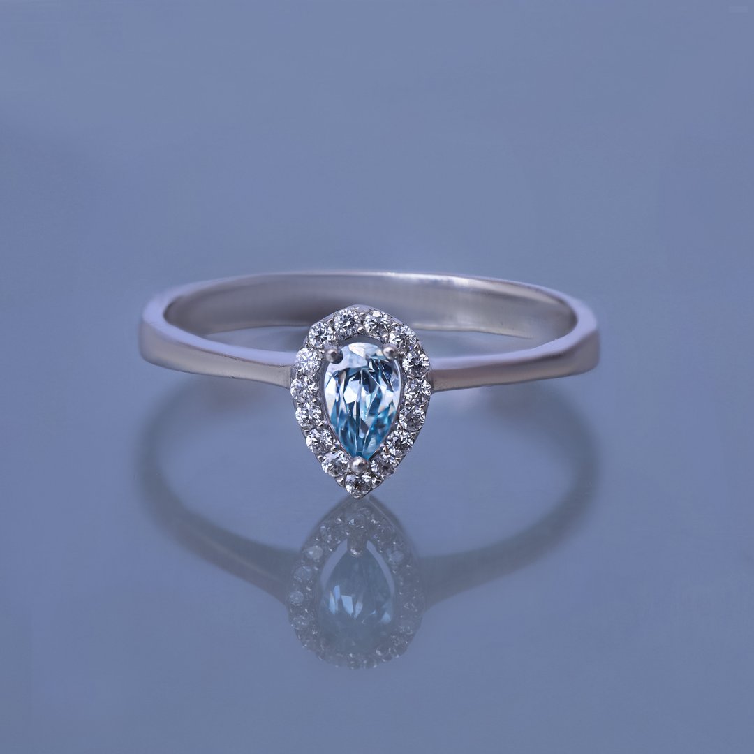 Swiss Topaz Pırlanta Yüzük