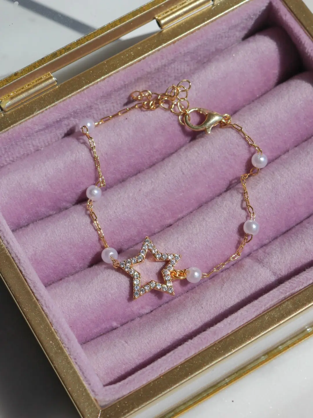 Reorah - Pearl Star Bracelet