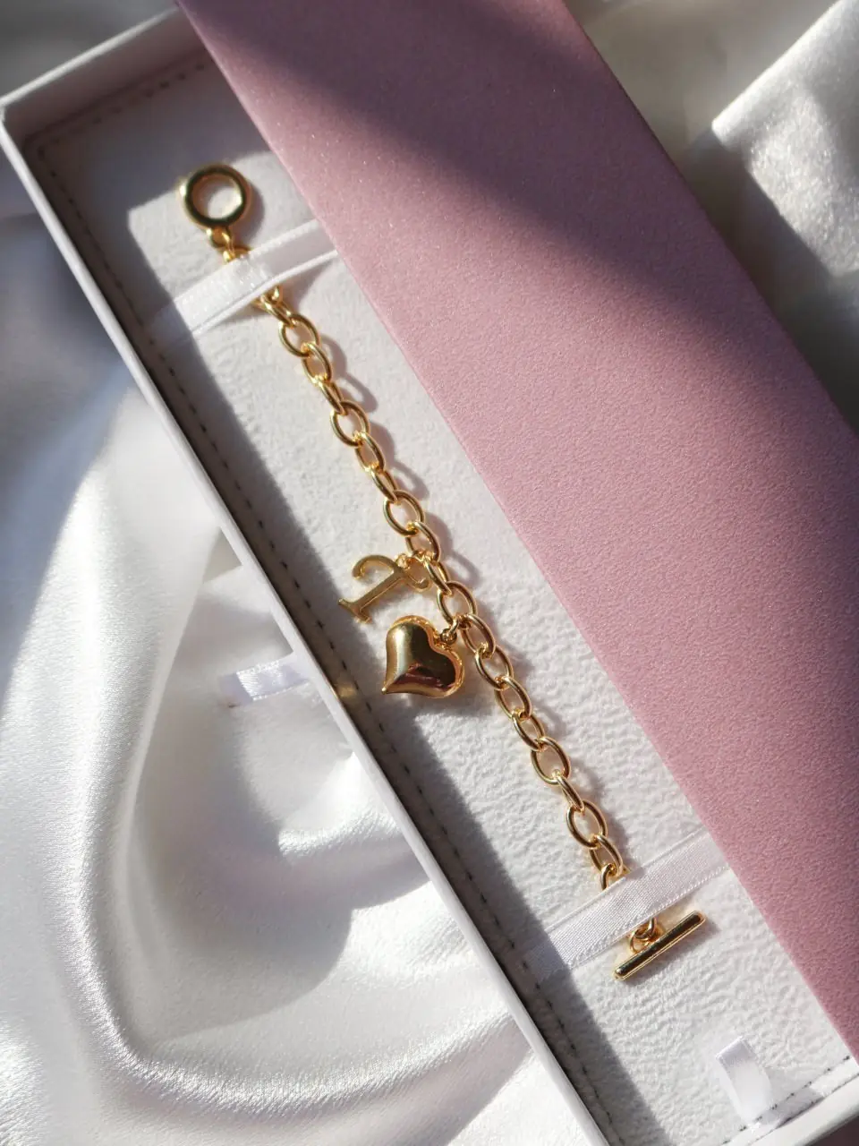 Reorah - Aesthetic Heart Circlet Letter Bracelet