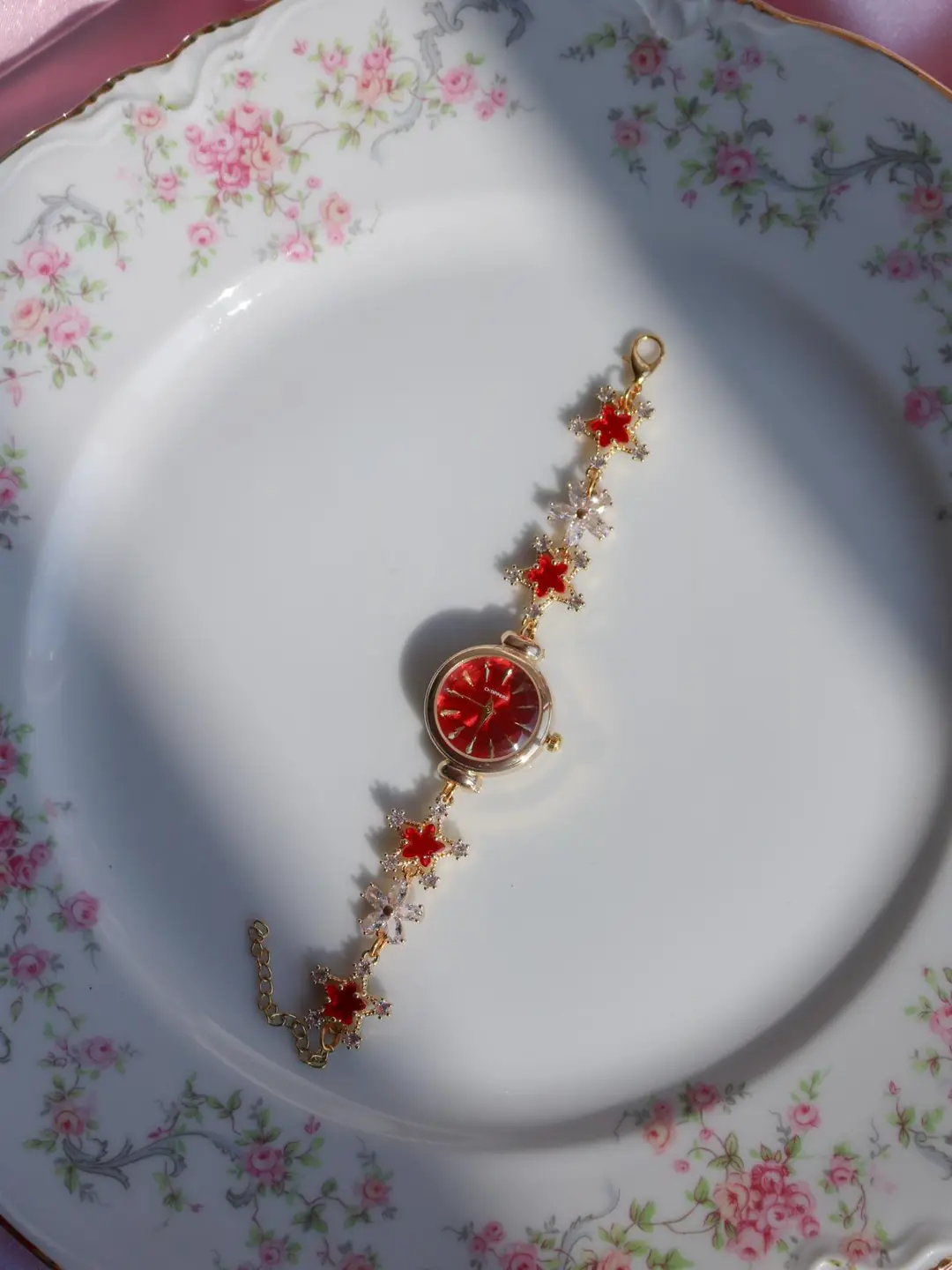 Red Star Flower Watch