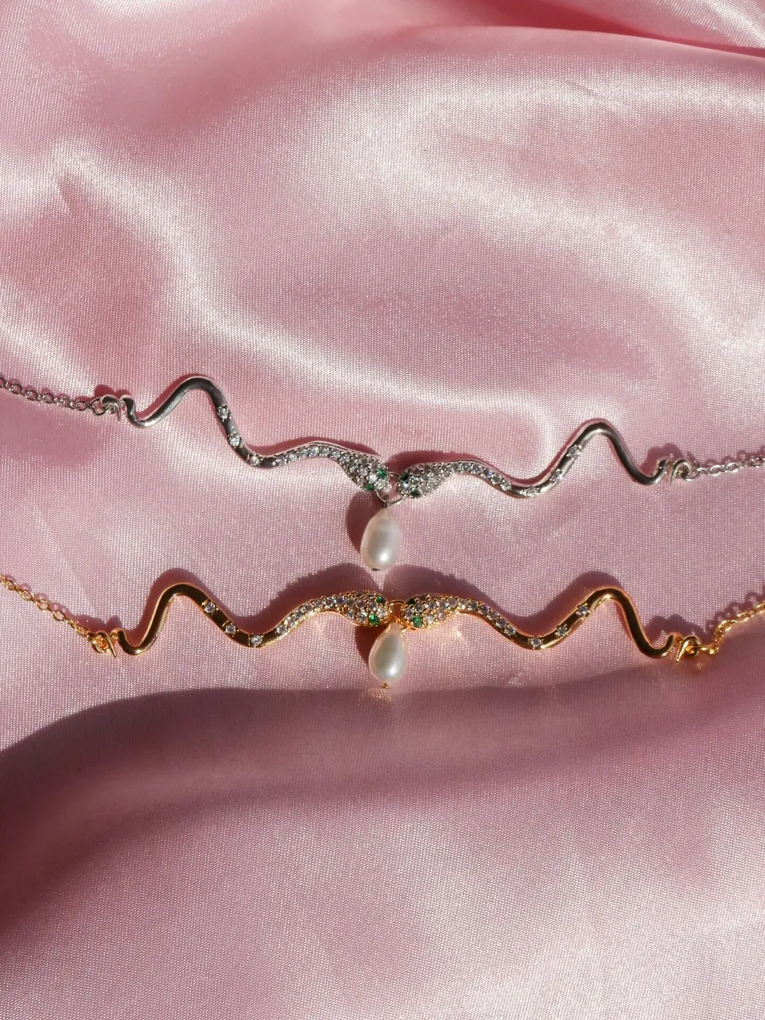 Reorah - Pearl & Snake Choker