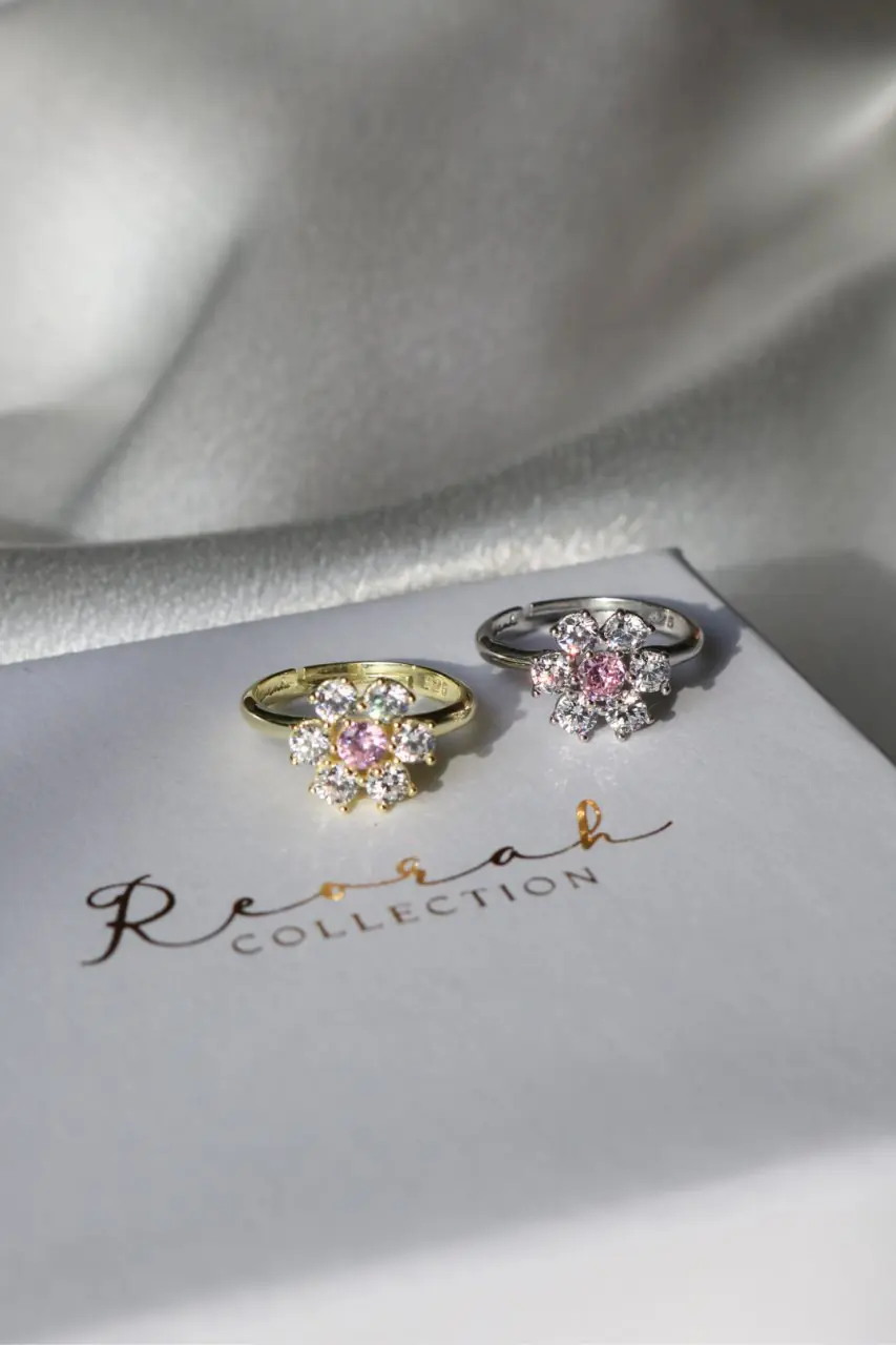 Reorah - Soft Daisy 925 Silver Ring