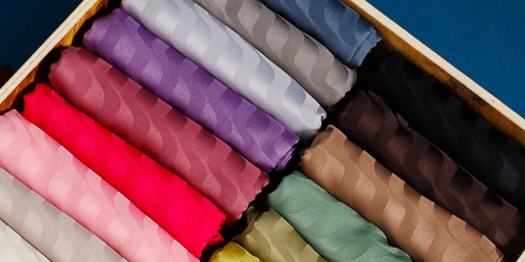 Dalga Desen İpeksi Jakar Şal | MOONCORN