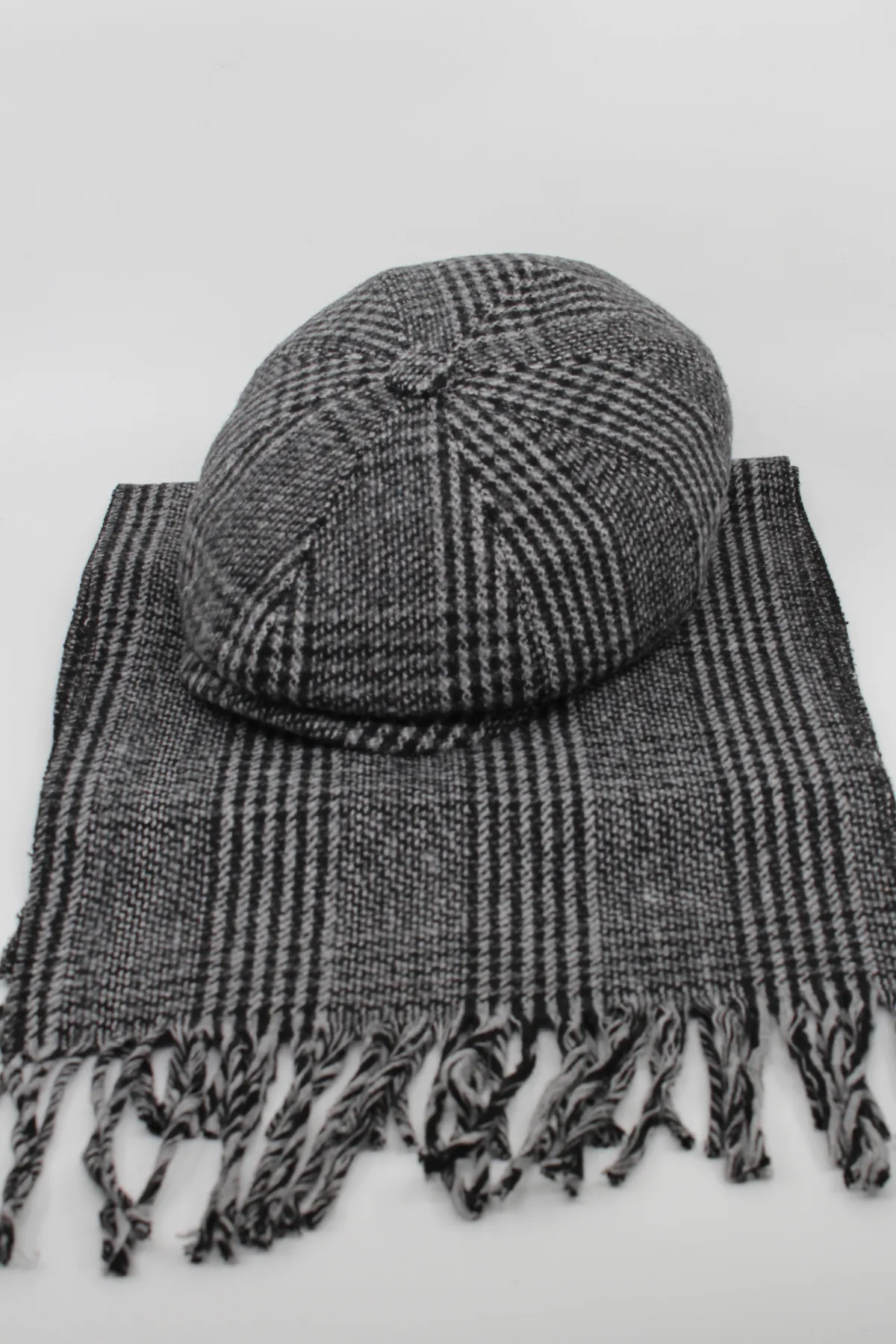 İngiliz Model Ekoseli Erkek Kasket & Atkı Takımı