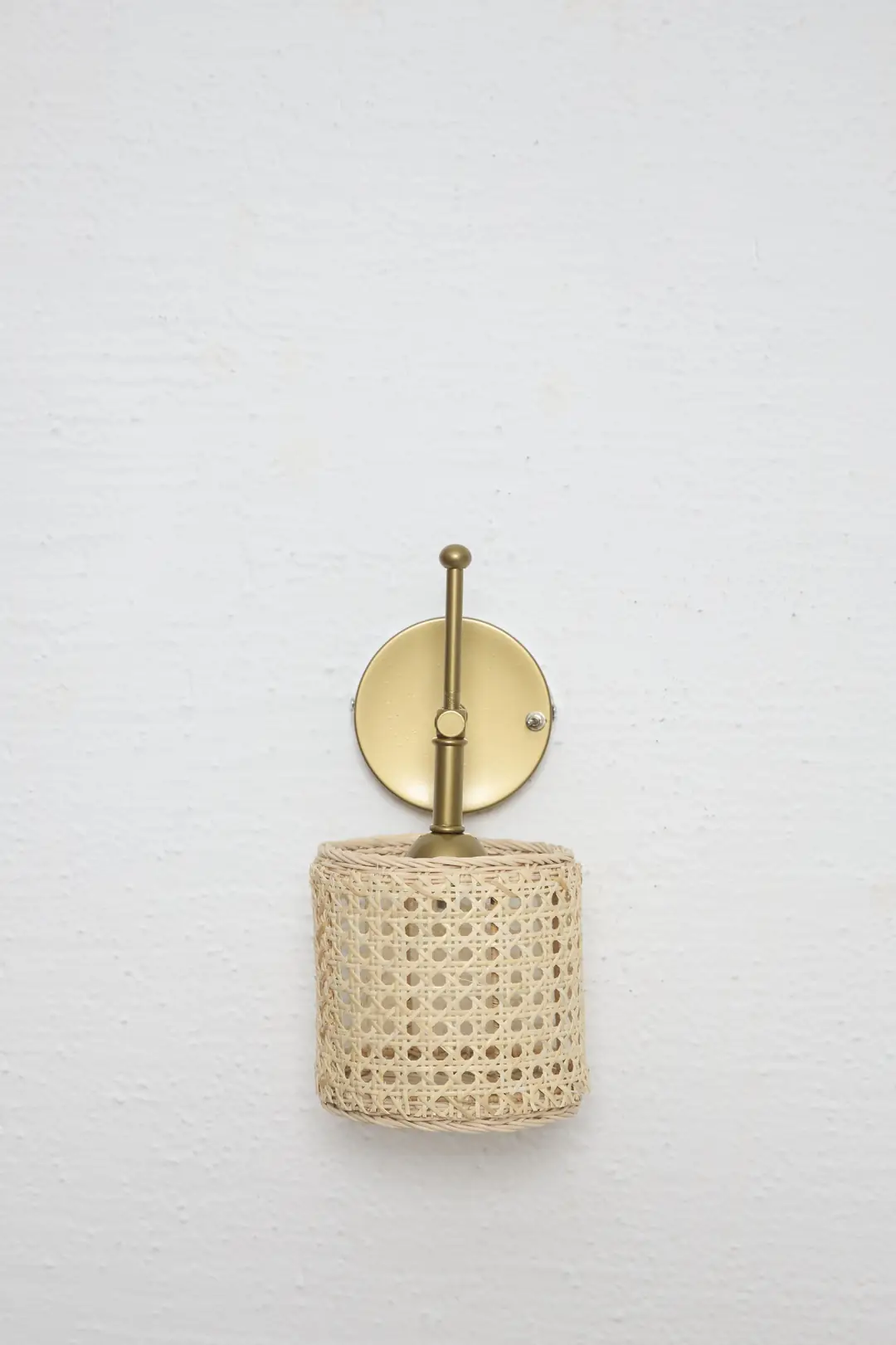Wicker & Rattan Natural Wall Light - LED Sconce (Antique Finish)