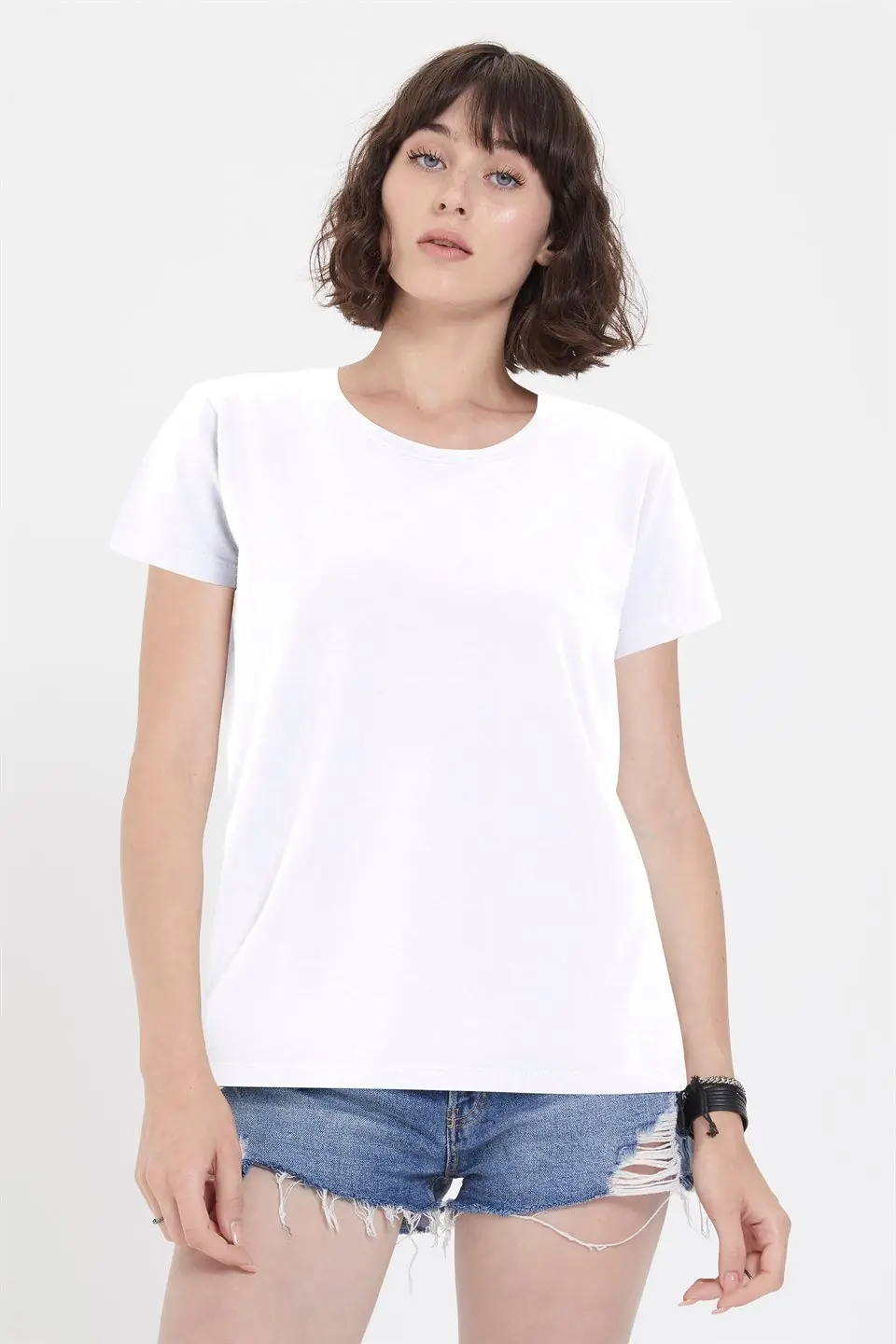 Beyaz Kadın Tişört Şık ve Rahat Tasarımlar | Tiburon