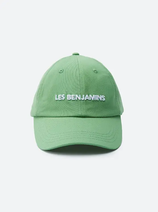 Les Benjamins Caps