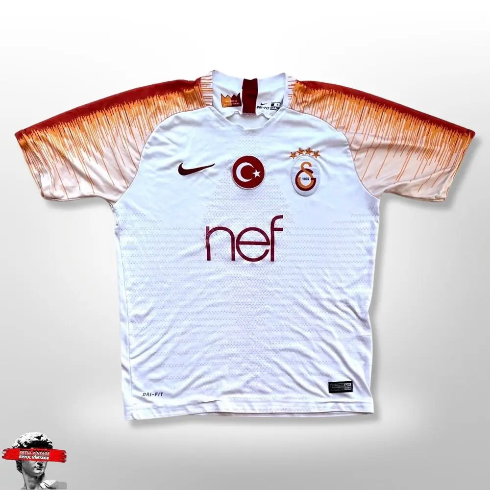 Nike® Gs Forma
