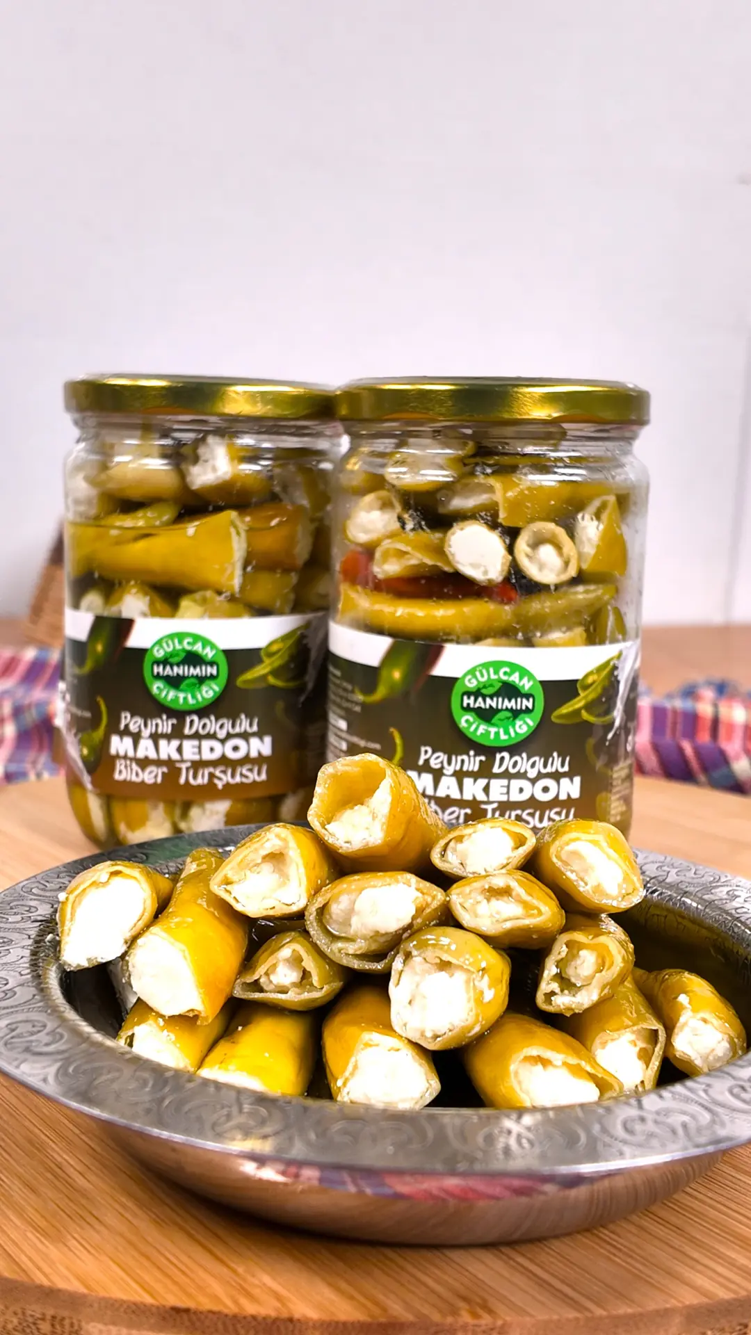 Peynir Dolgulu Makedon Biber Turşu