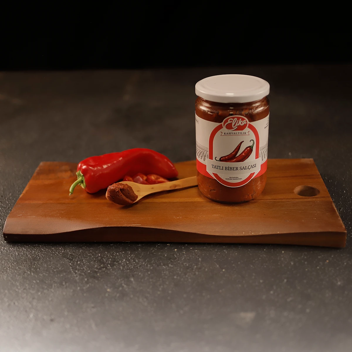 Tatlı Biber Salçası