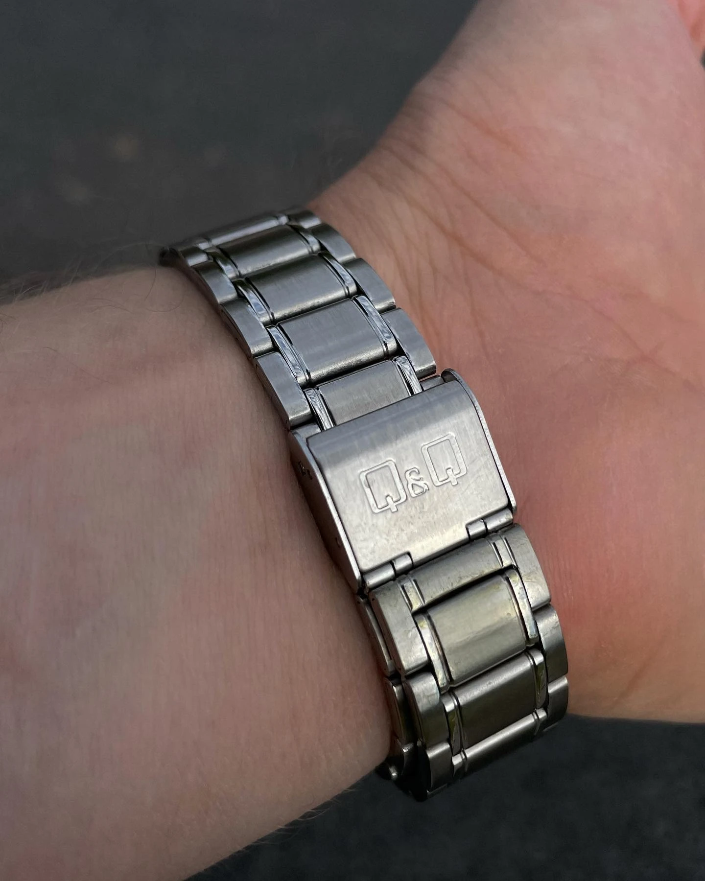 Silver, White Screen Vintage Wristwatch