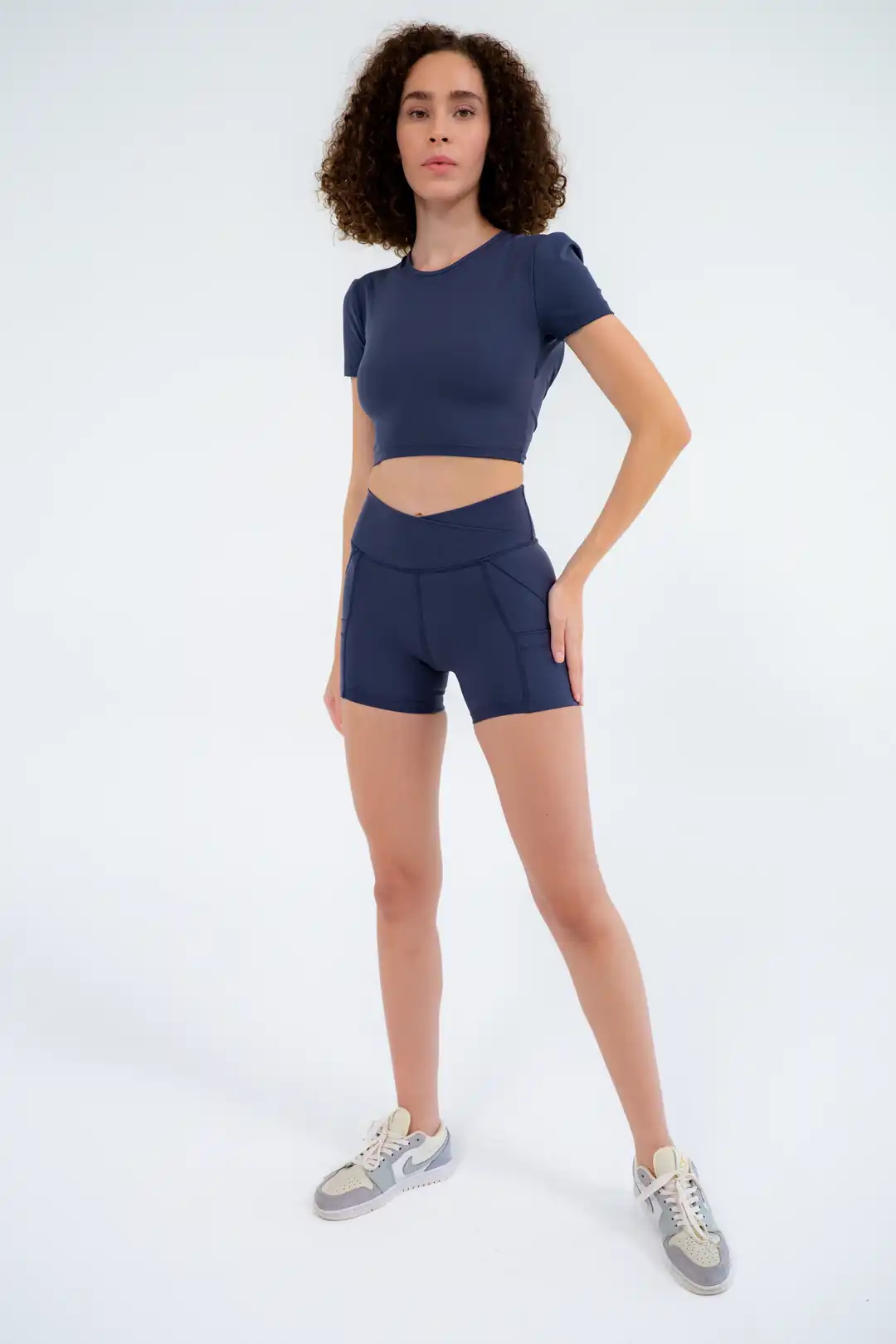 MMIM 024 COMFROT TURNED CROP TEE