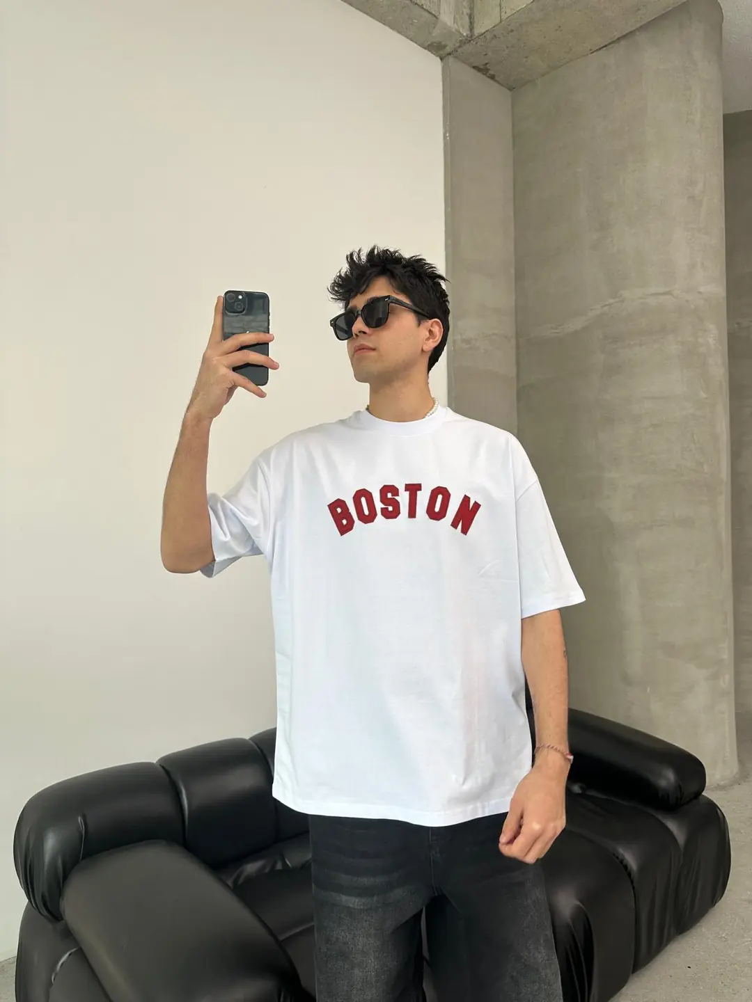 Boston Nakışlı Oversize Beyaz T-Shirt