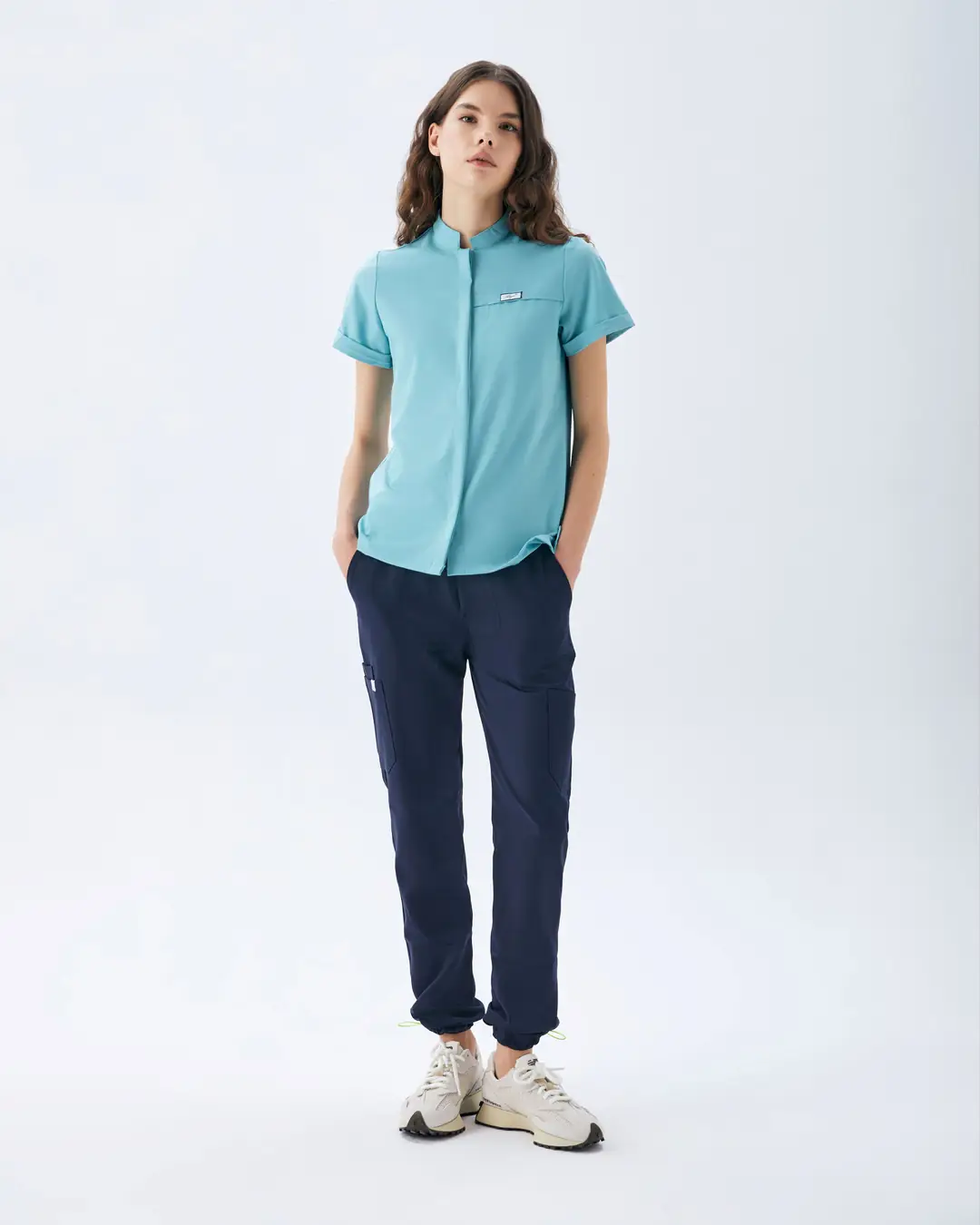 MİLEN SERİ HAKİM YAKA KADIN PREİUM SCRUBS SET