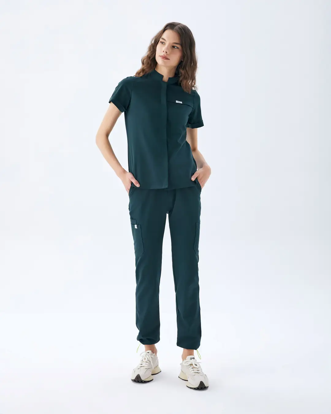 MİLEN SERİ HAKİM YAKA KADIN PREİUM SCRUBS SET