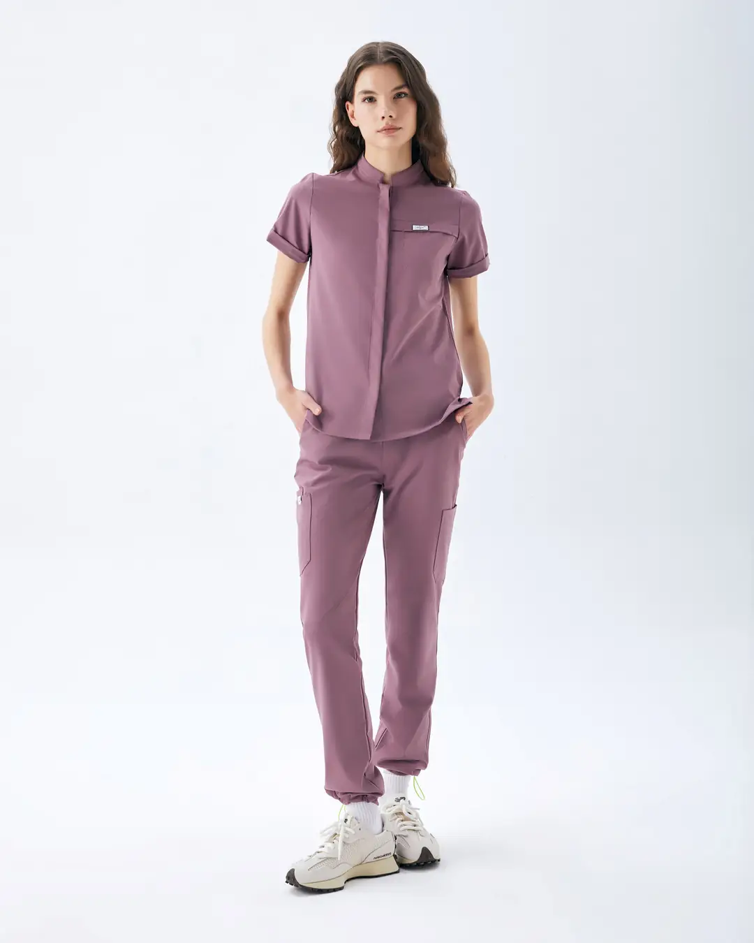 MİLEN SERİ HAKİM YAKA KADIN PREİUM SCRUBS SET