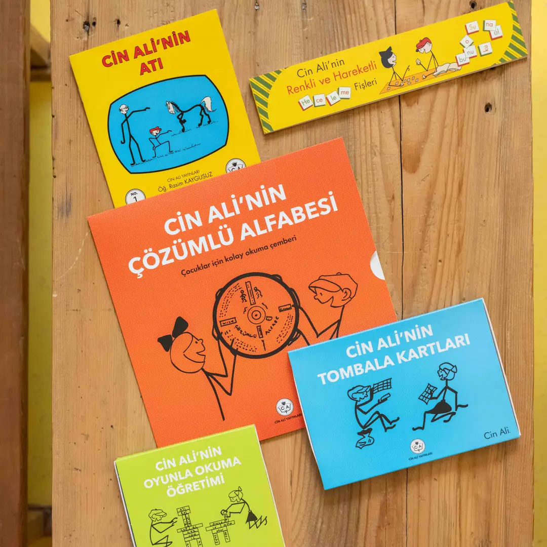 Cin Ali ile Oyunla Okuma