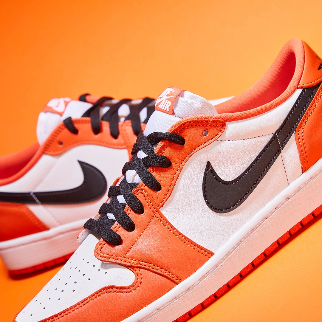 EDGE PLUG - Online Sneaker Store - www.edgeresell.com