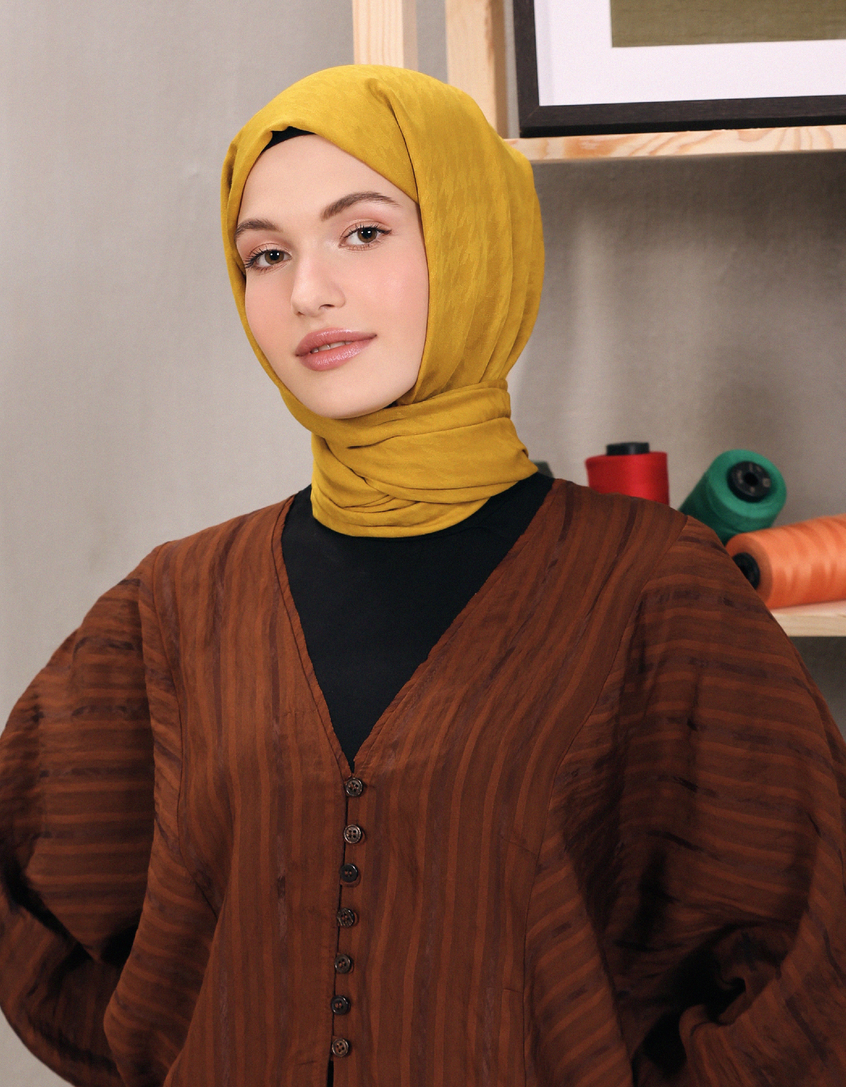 Modakaşmir: Şal ve Eşarp Modellerinin En Büyük Adresi